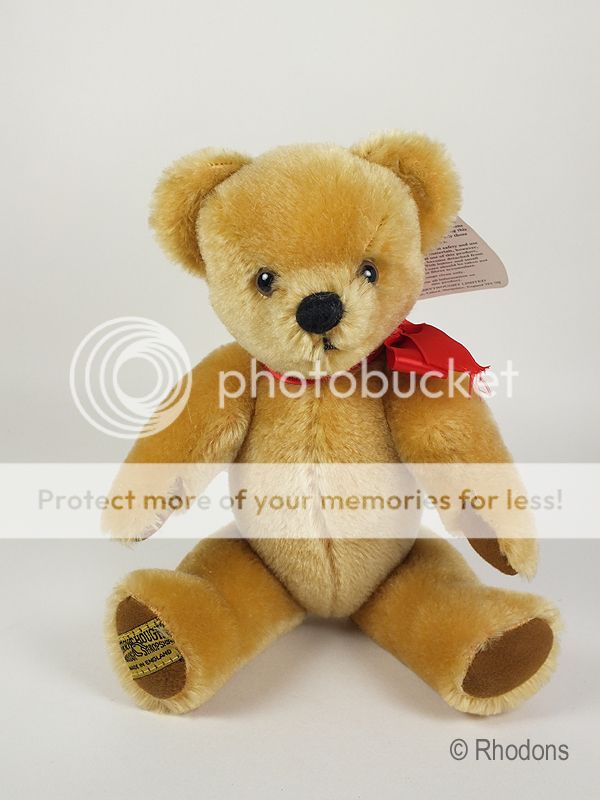 Traditional Merrythought London Gold Teddy Bear | Teddy Bears